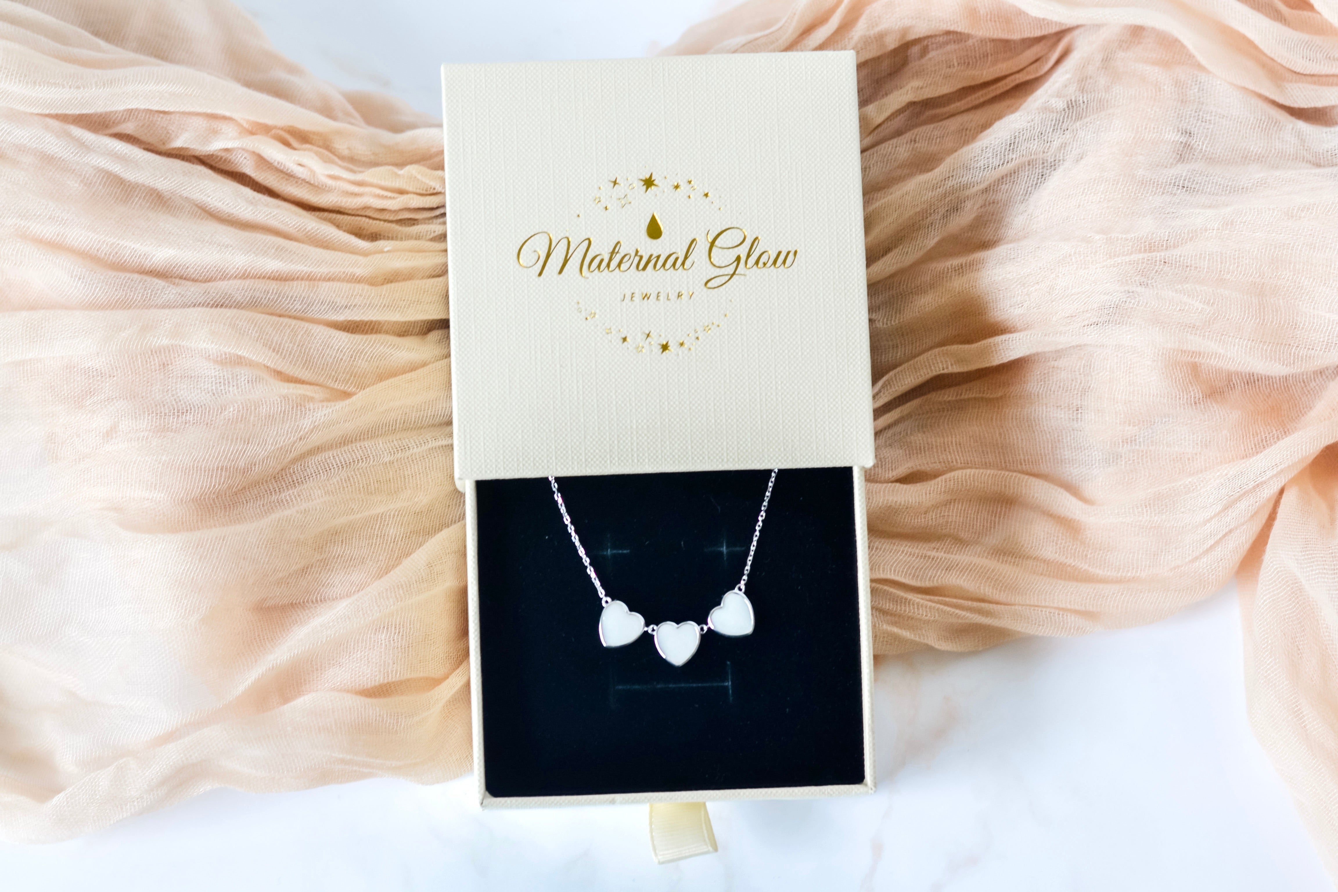 Why Breastmilk Jewelry is the Most Meaningful Gift for Moms – Maternal ...